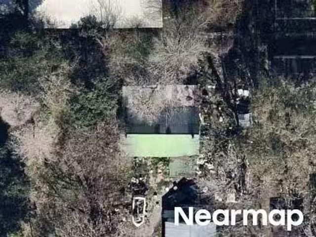 Sycamore Ave