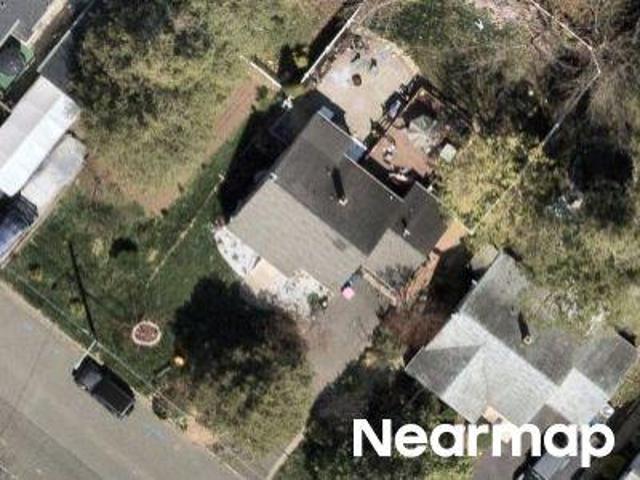 Sycamore Ave