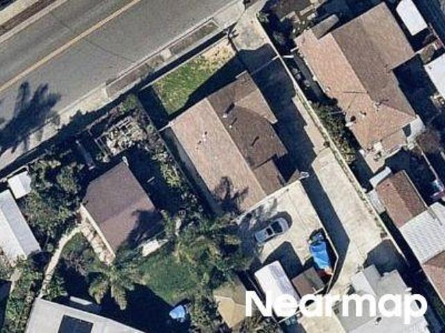 Sycamore Ave
