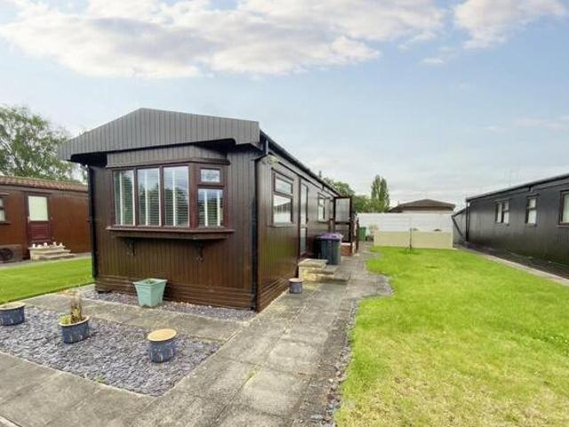 Sycamore Avenue, The Elms, 2 Bedroom Park