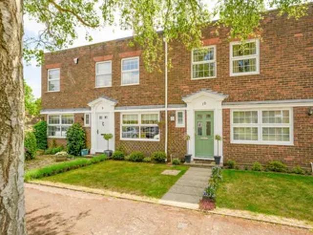 Sycamore Court, Oatlands Chase, Weybridge, KT13