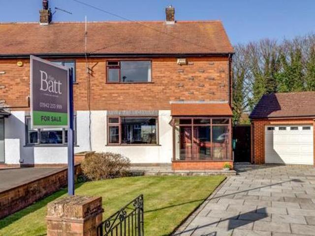 Sycamore Drive, Winstanley, 3 Bedroom Property