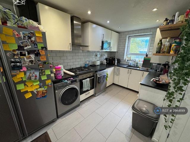 Sycamore House, London, NW3 4 bed flat to rent £3,800 pcm £877 pw