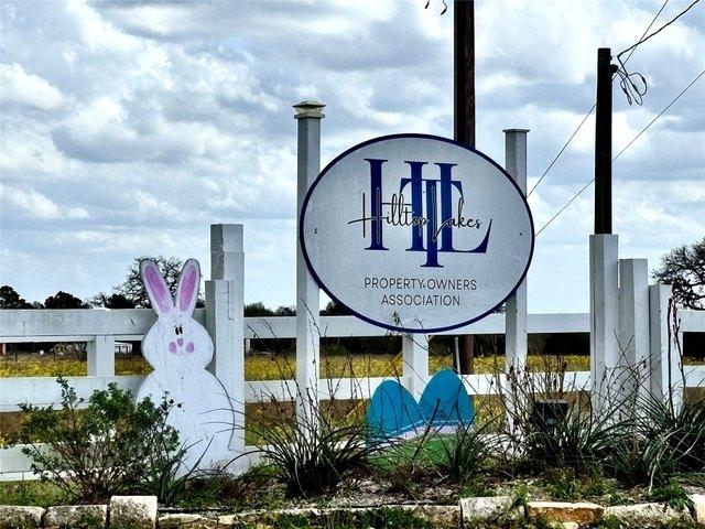 Sycamore Ln, Hilltop Lakes, TX 77871