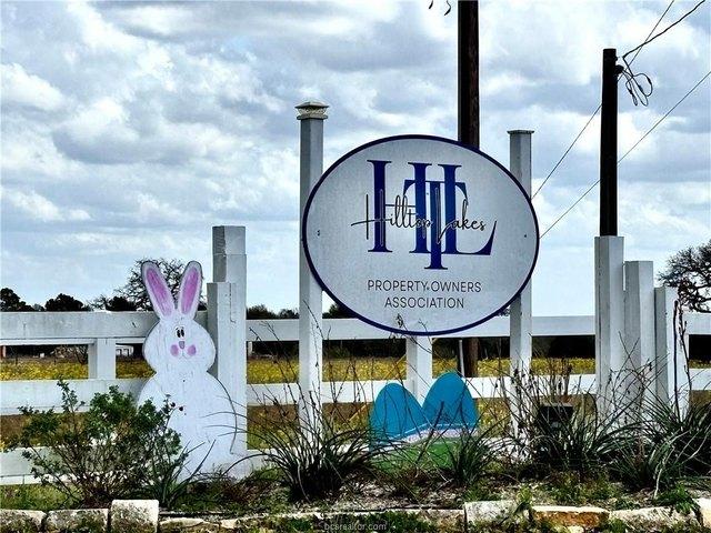 Sycamore Ln, Hilltop Lakes, TX 77871