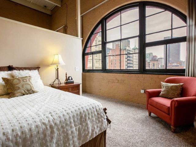 Sycamore Place Studio Apartment for Rent at 634 Sycamore St, Cincinnati, OH 45202 Central Business District