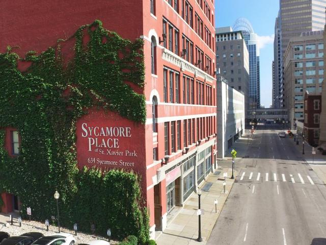 Sycamore Place Studio Apartment for Rent at 634 Sycamore St, Cincinnati, OH 45202 Central Business District