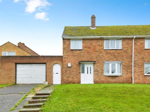 Sycamore Road, Burton on Trent, DE15 3 bed property to rent £1,195 pcm £276 pw