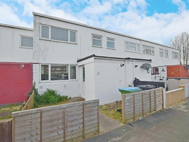 Sycamore Road, Bognor Regis, PO22 3 bed terraced house to rent £1,550 pcm £358 pw