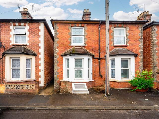 Sycamore Road, Guildford GU1, 4 bed semi detached house to rent, £3,100 pcm | PrimeLocation