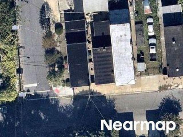 Sycamore St