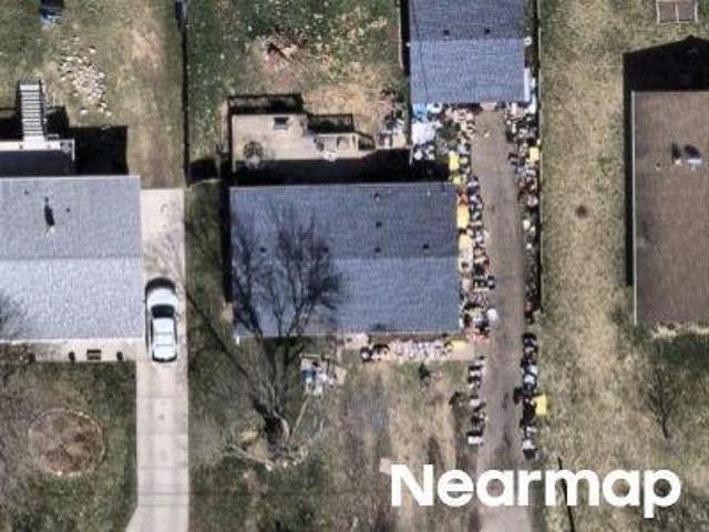 Sycamore St W