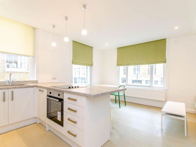 Sycamore Street, Barbican, London EC1Y, 2 bed flat to rent, £3,250 pcm | PrimeLocation