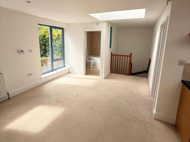 Sydenham Lane, Bristol BS6 2 bed house to rent £2,098 pcm £484 pw