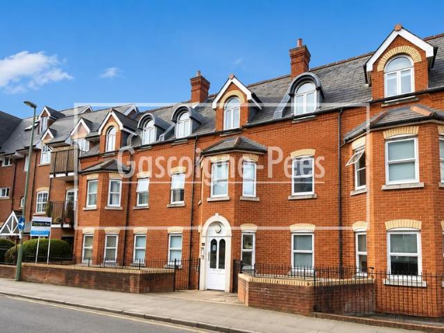 Sydenham Road, Guildford, GU1 2 bed apartment to rent £2,000 pcm £462 pw