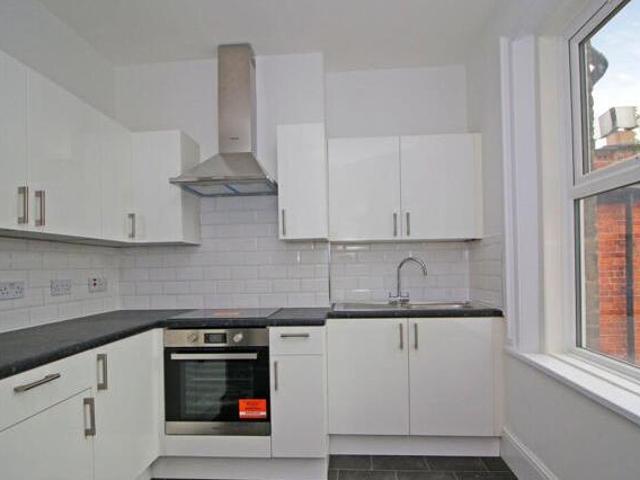 Sydenham Road, London, 1 Bedroom Flat