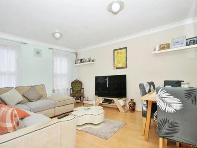 Sydenham Road, London, 2 Bedroom Flat