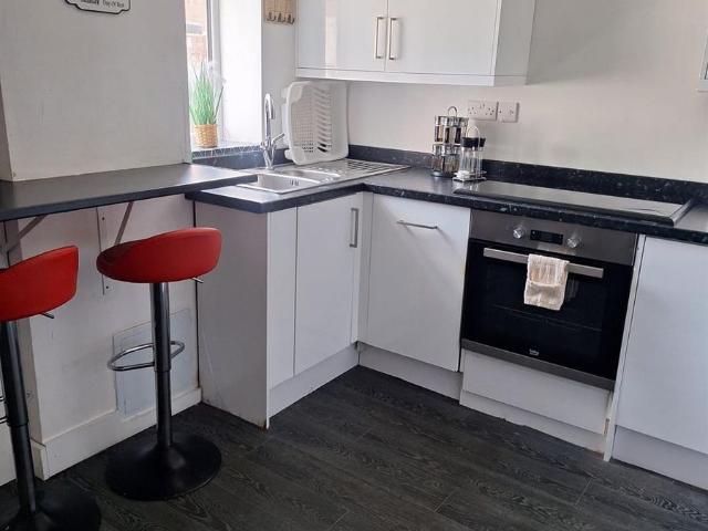 Sydenham Road, Smethwick B66, 6 bed property to rent, £2,400 pcm | PrimeLocation