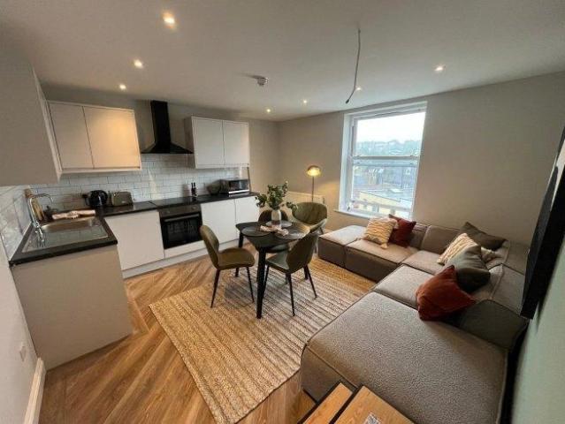 Sydenham Road 3 bed house share to rent £2,730 pcm £630 pw