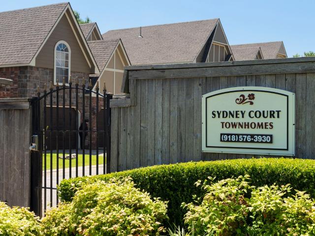 Sydney Court Townhomes $500 Off First Months Rent for March Move ins!