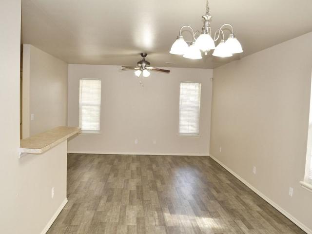 Sydney Court Townhomes 3 Bedroom Apartment for Rent at 1918 S 82nd East Ave, Tulsa, OK 74112 O'Connor Park