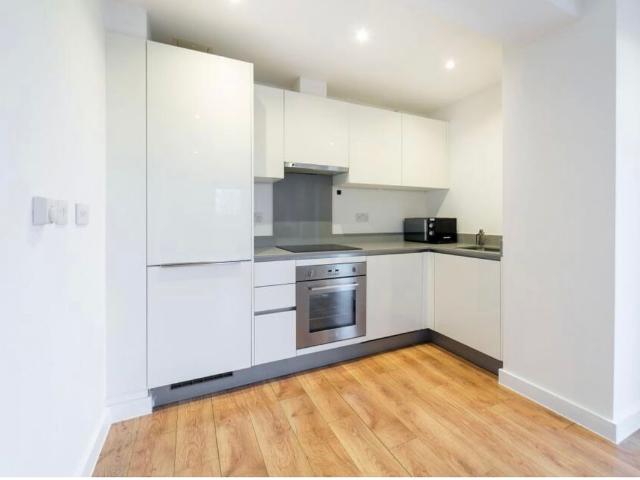Sydney Road, Enfield EN2, 1 bed flat to rent, £1,700 pcm | PrimeLocation