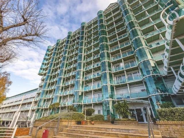 Sydney Road, Enfield EN2, 2 bed flat to rent, £2,300 pcm | PrimeLocation