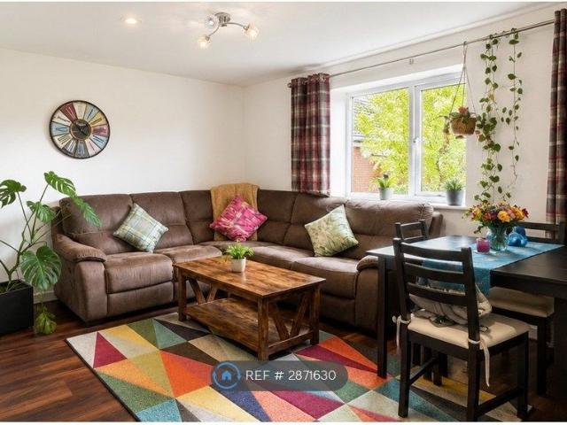 Sykes Court, Stockport SK3, 1 bed flat to rent, £1,100 pcm | PrimeLocation