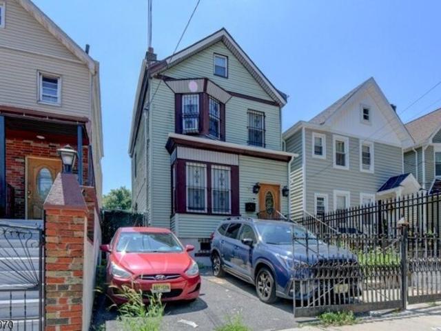 Sylvan Ave, Newark, Home For Sale