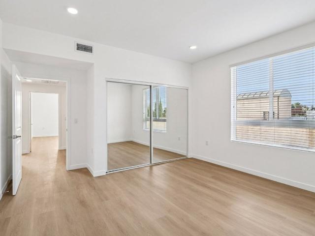 Sylvan House 2 Bedroom Apartment for Rent at 14606 Sylvan St, Los Angeles, CA 91411 Van Nuys