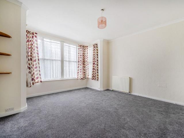 Sylvan Road, London SE19, 2 bed flat to rent, £1,700 pcm | PrimeLocation