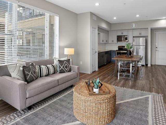 Sylvan Thirty 1 Bedroom Apartment for Rent at 750 Fort Worth Ave, Dallas, TX 75208