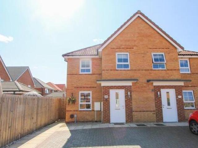 Sylvester Court, New Rossington, 3 Bedroom Semi detached