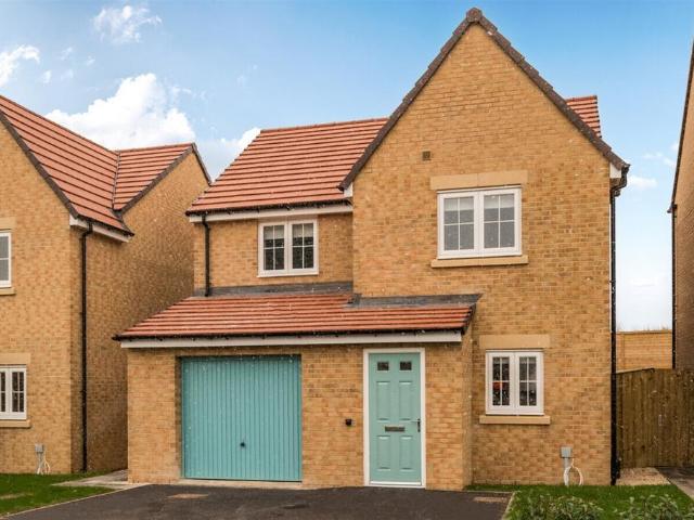 Sylvester Crescent, S81 3 bed detached house to rent £1,262 pcm £291 pw