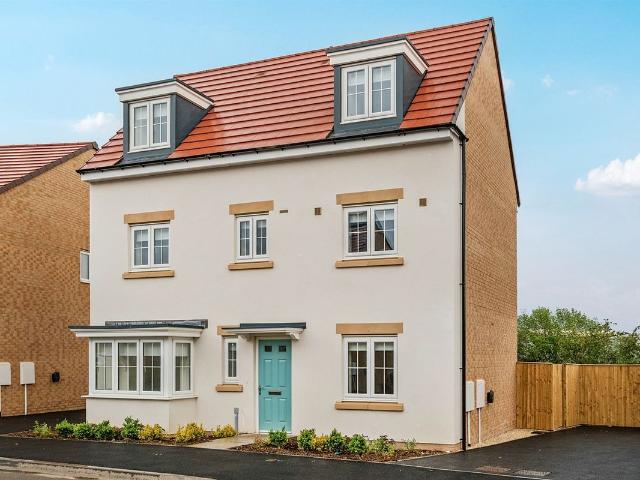 Sylvester Crescent S81, 4 bed detached house to rent, £1,400 pcm | PrimeLocation