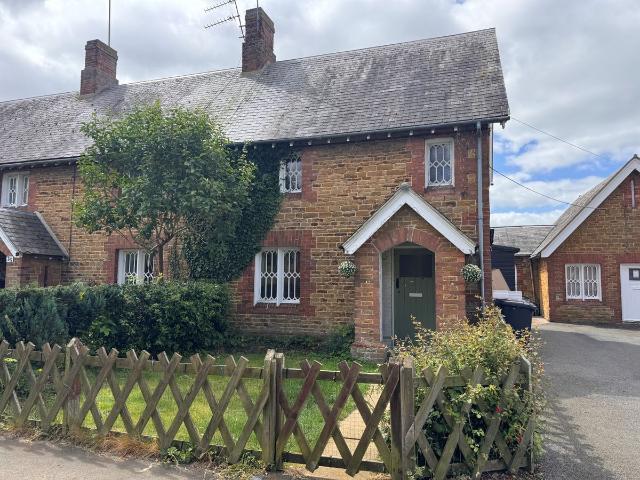 Sywell, Northampton NN6, 2 bed cottage to rent, £1,000 pcm | PrimeLocation